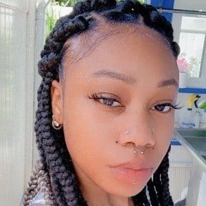 Shampriella Smith - Age, Bio, Family | Famous Birthdays