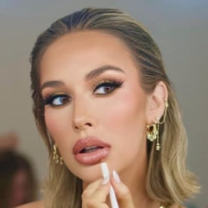 Ashtyn Zerboni - Age, Bio, Family | Famous Birthdays