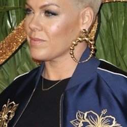 Pink - Age, Bio, Family | Famous Birthdays