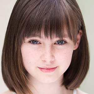 Amelia Crouch - Bio, Family, Trivia | Famous Birthdays