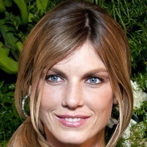 Angela Lindvall - Bio, Family, Trivia | Famous Birthdays