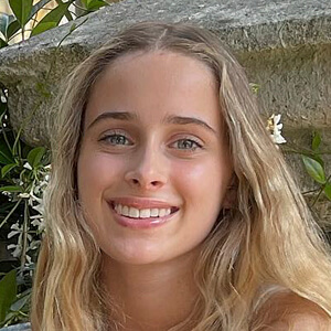 anoukslooks - Age, Bio, Family | Famous Birthdays