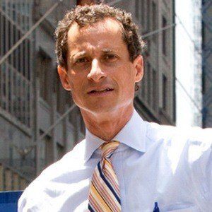 Anthony Weiner - Bio, Family, Trivia | Famous Birthdays