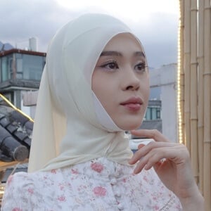 Asel Mustafaeva - Bio, Family | Famous Birthdays