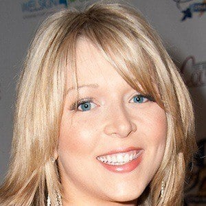 Ashley Peldon - Bio, Family, Trivia | Famous Birthdays