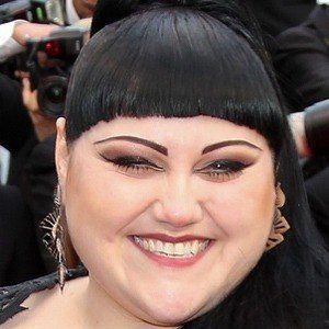 Beth Ditto - Bio, Family, Trivia | Famous Birthdays