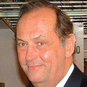 Bill Bradley - Bio, Family, Trivia | Famous Birthdays