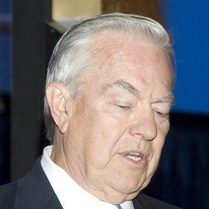 Bill Kurtis - Bio, Family, Trivia | Famous Birthdays