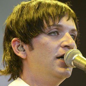 Brian Molko - Bio, Family, Trivia | Famous Birthdays