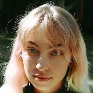 Cami Singer's Instagram, Twitter & Facebook on IDCrawl