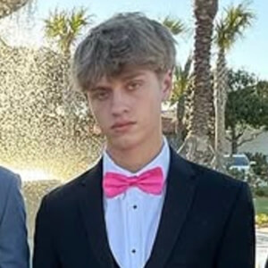 Carsonncope - Age, Bio, Family | Famous Birthdays