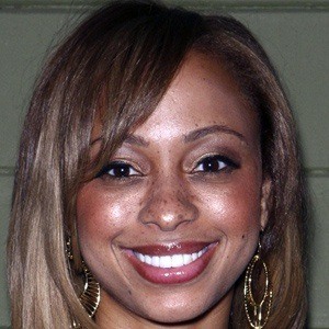 Caryn Ward - Bio, Facts, Family | Famous Birthdays