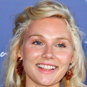 Clare Bowen - Bio, Family, Trivia | Famous Birthdays
