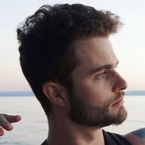 CoD Coach - Age, Family, Bio | Famous Birthdays