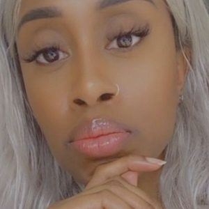 Corinne Victoria - Bio, Family, Trivia | Famous Birthdays