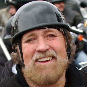 Dan Haggerty - Bio, Family, Trivia | Famous Birthdays