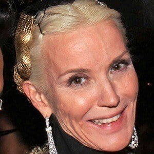 Daphne Guinness - Bio, Family, Trivia | Famous Birthdays