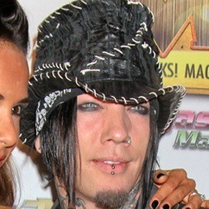 DJ Ashba - Bio, Family, Trivia | Famous Birthdays