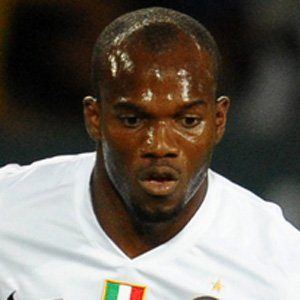 David Suazo - Bio, Family, Trivia | Famous Birthdays