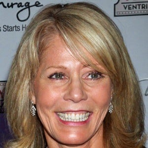 Dawn Gibbons - Bio, Family, Trivia | Famous Birthdays