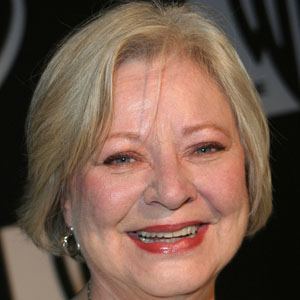 Debra Mooney - Bio, Family, Trivia | Famous Birthdays