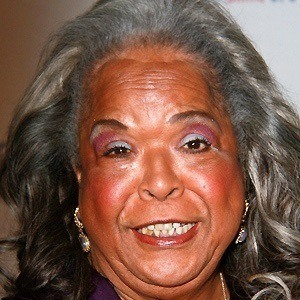 Della Reese - Biografía, Datos, Familia | Famous Birthdays