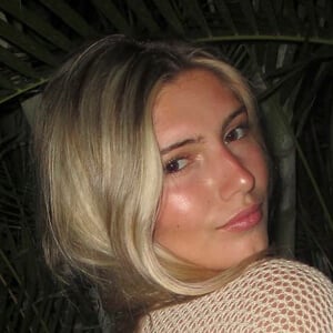 Ella Ailiff - Age, Bio, Family | Famous Birthdays