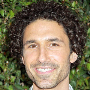 Ethan Zohn - Bio, Family, Trivia | Famous Birthdays