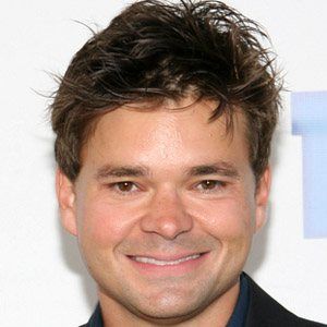 Hunter Foster - Bio, Family, Trivia | Famous Birthdays