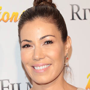 Iris Almario - Bio, Family, Trivia | Famous Birthdays