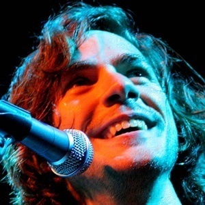 Jack Savoretti - Bio, Family, Trivia | Famous Birthdays