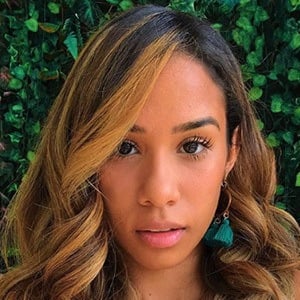 Jaennin Donato - Biografía, Datos, Familia | Famous Birthdays