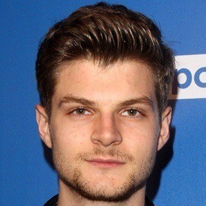 Jim Chapman (YouTube Star) - Bio, Family, Trivia | Famous Birthdays
