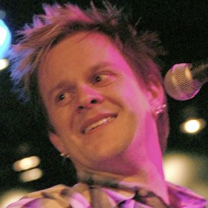 Jaret Reddick - Bio, Family, Trivia | Famous Birthdays