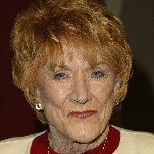 Jeanne Cooper - Bio, Facts, Family | Famous Birthdays