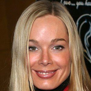 Jennifer Gareis - Bio, Family, Trivia | Famous Birthdays
