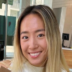 jenz_losangeles - Age, Bio, Family | Famous Birthdays