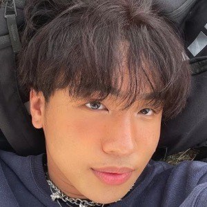 Jess Mabayo - Age, Family, Bio | Famous Birthdays