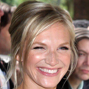 Jo Whiley - Bio, Family, Trivia | Famous Birthdays