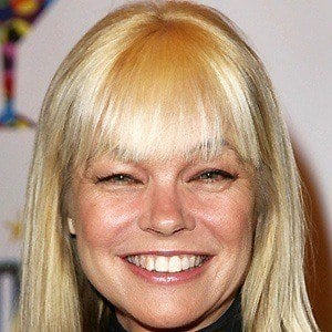 Julie McCullough - Bio, Family, Trivia | Famous Birthdays