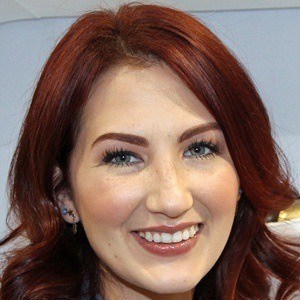 Katie Armiger - Bio, Facts, Family | Famous Birthdays