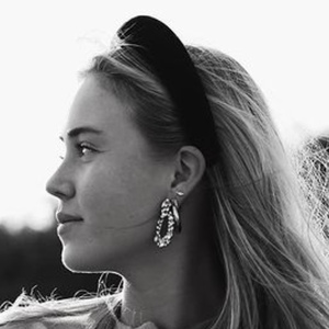 Lilly van Brooklyn - Bio, Family, Trivia | Famous Birthdays