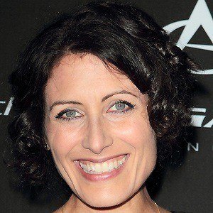 Lisa Edelstein - Bio, Family, Trivia | Famous Birthdays