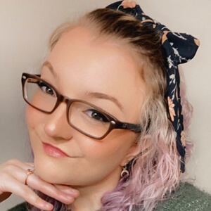 Lowrhen - Age, Bio, Family | Famous Birthdays