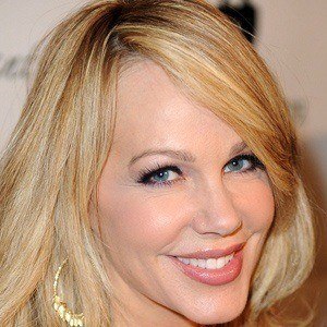 Luann Lee - Bio, Family, Trivia | Famous Birthdays