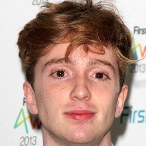 Luke Newberry - Bio, Family, Trivia | Famous Birthdays