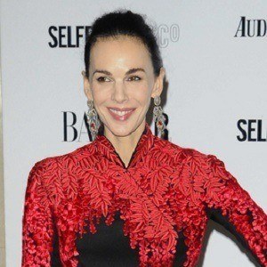 Lwren Scott - Bio, Family, Trivia | Famous Birthdays