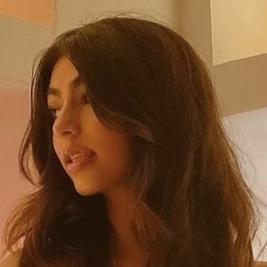 Mahee Dhruva - Age, Bio, Family | Famous Birthdays