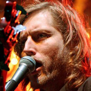 Mark Stoermer - Biografía, Datos, Familia | Famous Birthdays