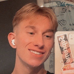 Matt Linkert - Age, Family, Bio | Famous Birthdays